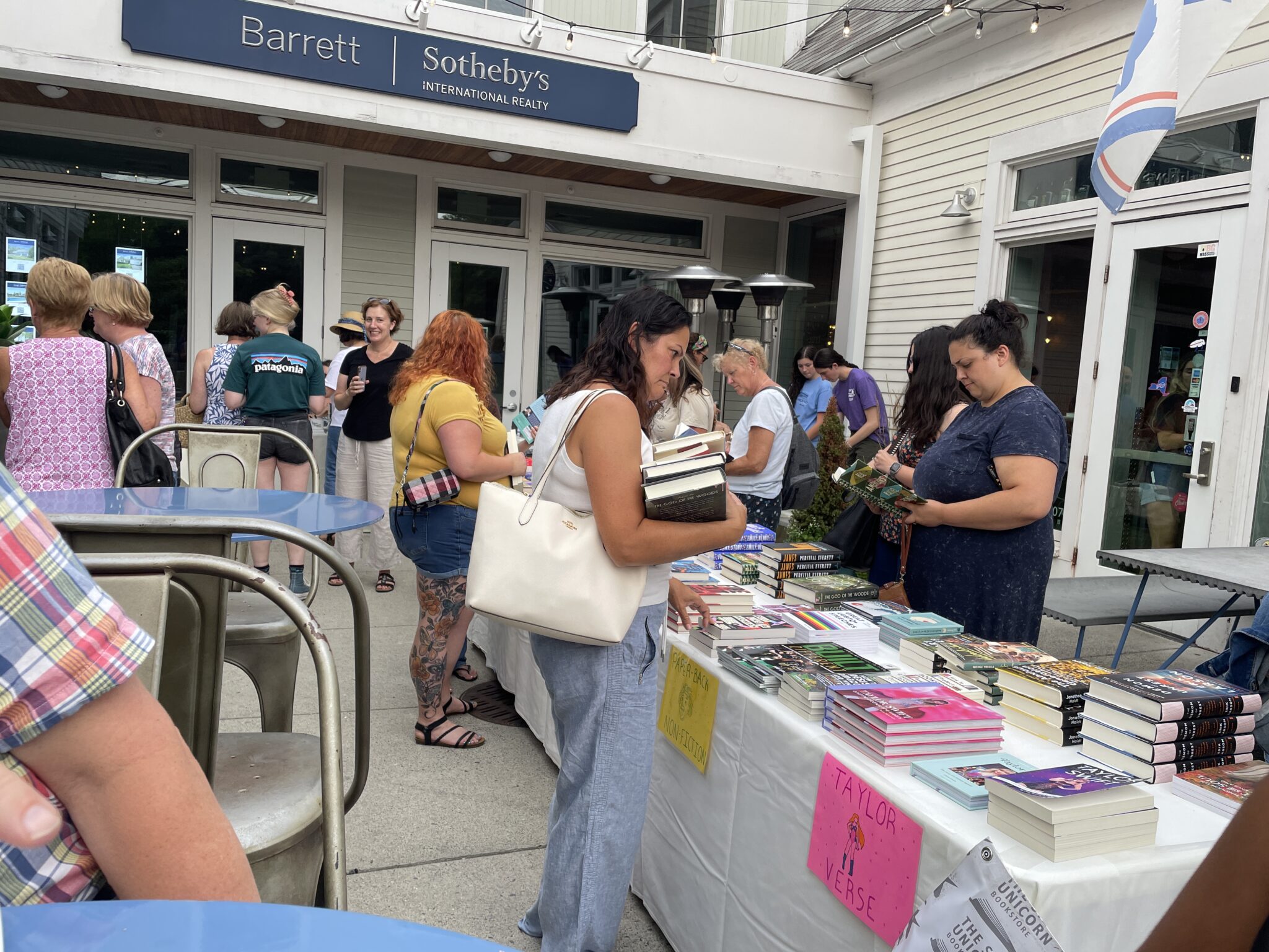 Boozy book fair brings out a crowd – The Acton Exchange