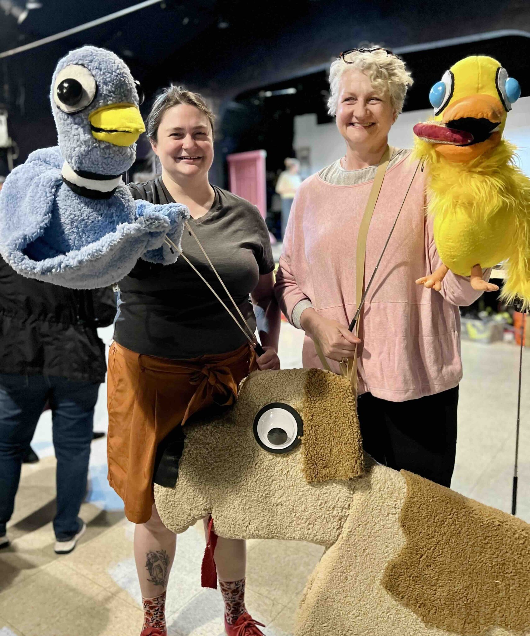 Puppet-powered musical brings Mo Willems’ Pigeon to Theatre III – The ...